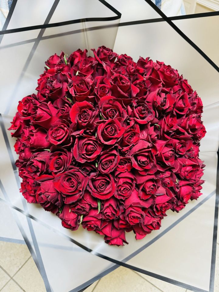 Red Roses (Only in KBY) – The Urban